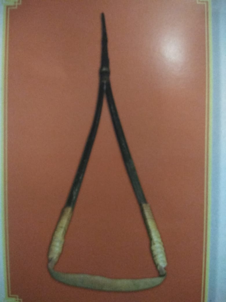 Tajak Kampar Terbelah Ditengah